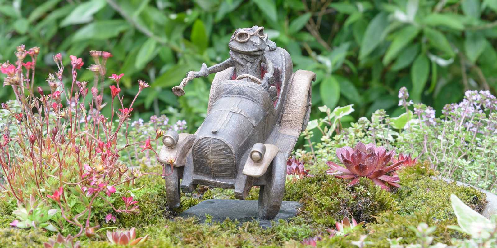 Toad of Toad Hall Miniature | Shop | Robert James Workshop
